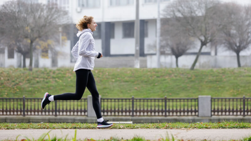 Midfoot Vs. Forefoot Vs. Heel Striking: Pros And Cons - FootGearLab